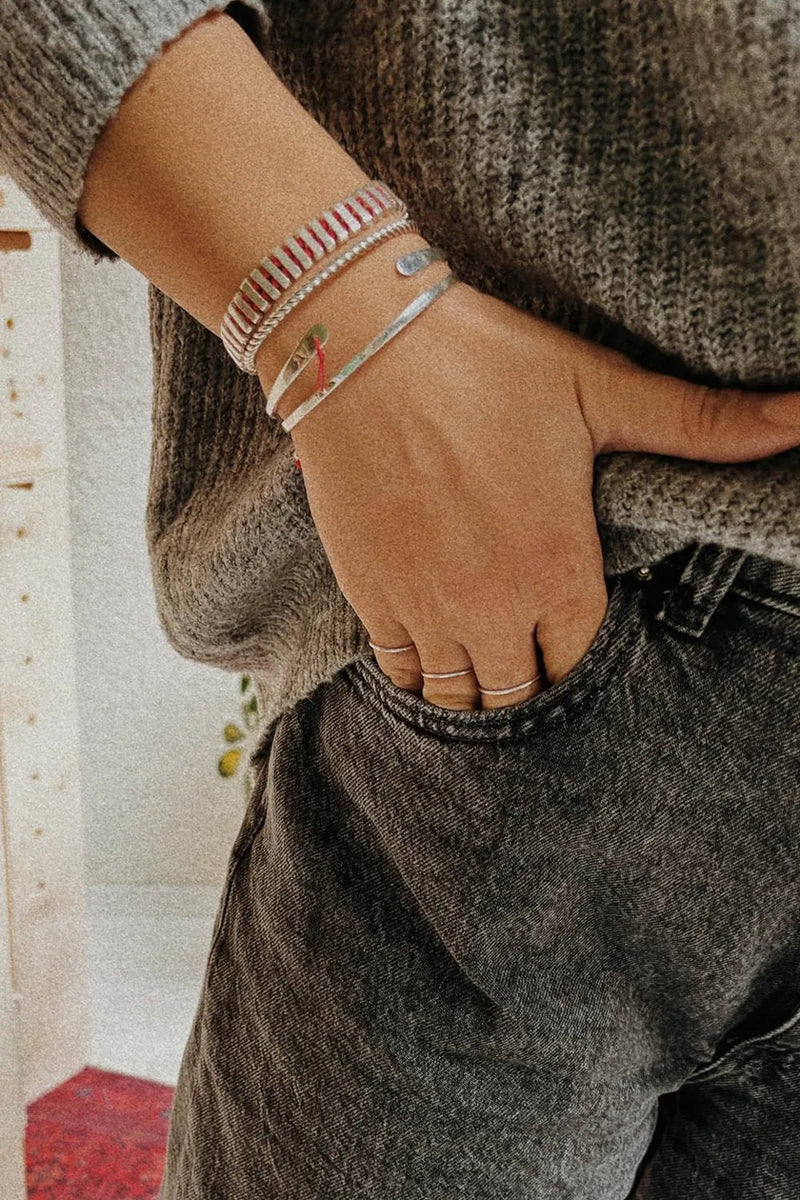 The Pheia Yassı Kelepçe Bileklik | 925 Ayar Gümüş Bileklik | Milagron